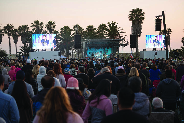 Franklin Graham Brings Prayer Rally To Plant City | Osprey Observer