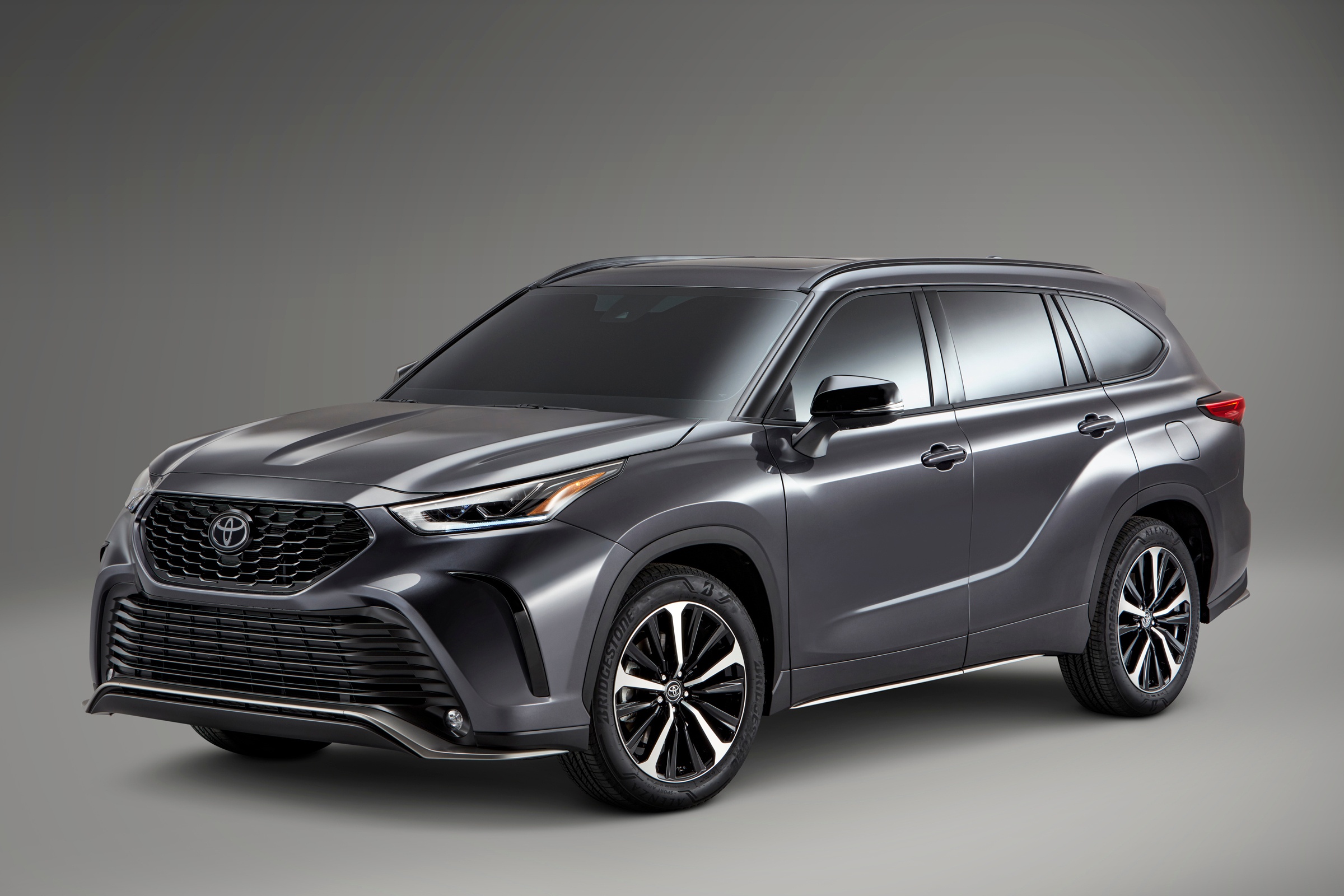 HIGHLANDER IS A REMARKABLE HANDS-ON SUV! | Osprey Observer