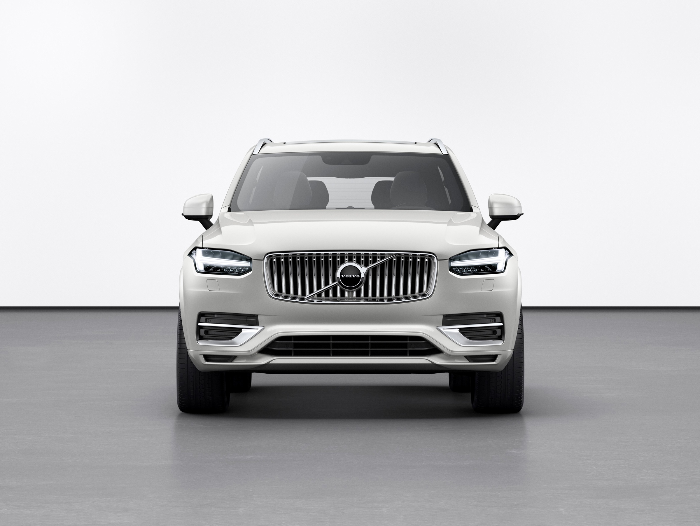 VOLVO XC90 PLUG-IN HYBRID PERFECT BLEND OF POWER, CLASS | Osprey Observer