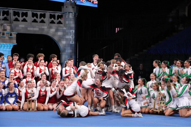Strawberry Crest Cheer Team Celebrates National Championship | Osprey ...